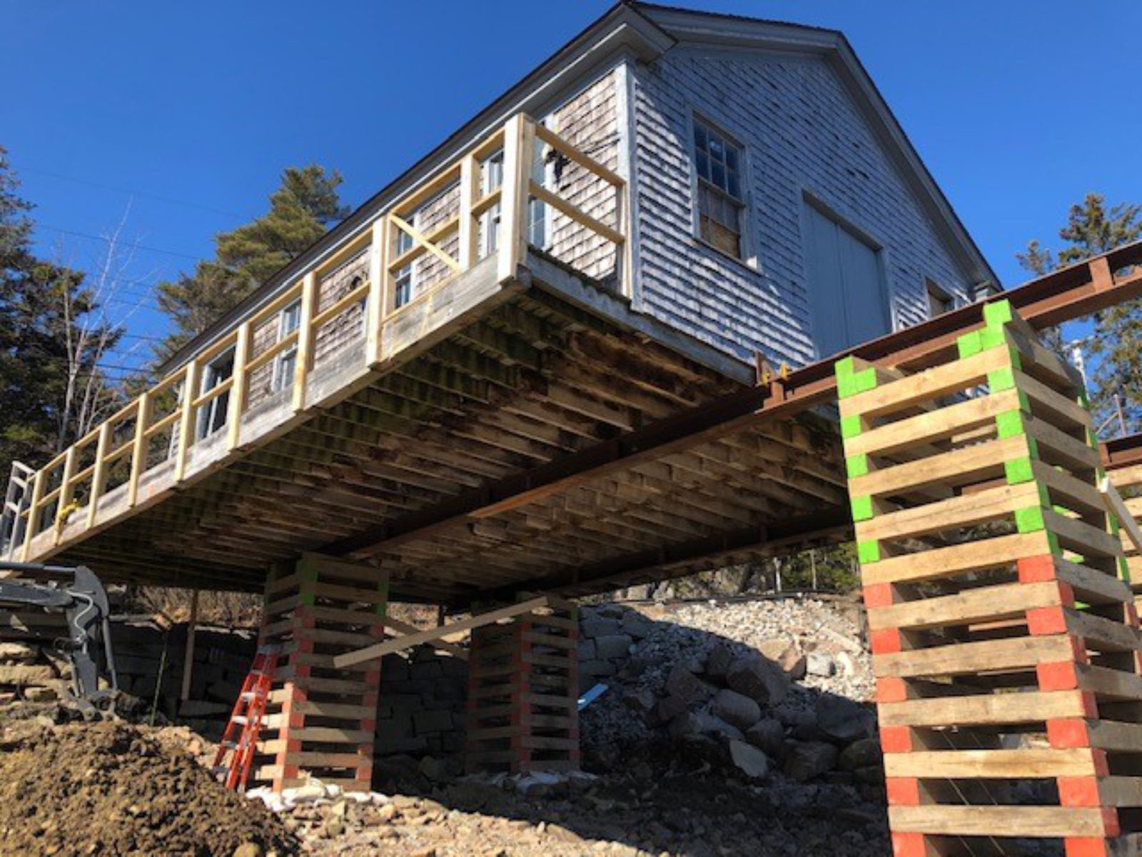 Dodge Point Bait House - H.E. Callahan Construction