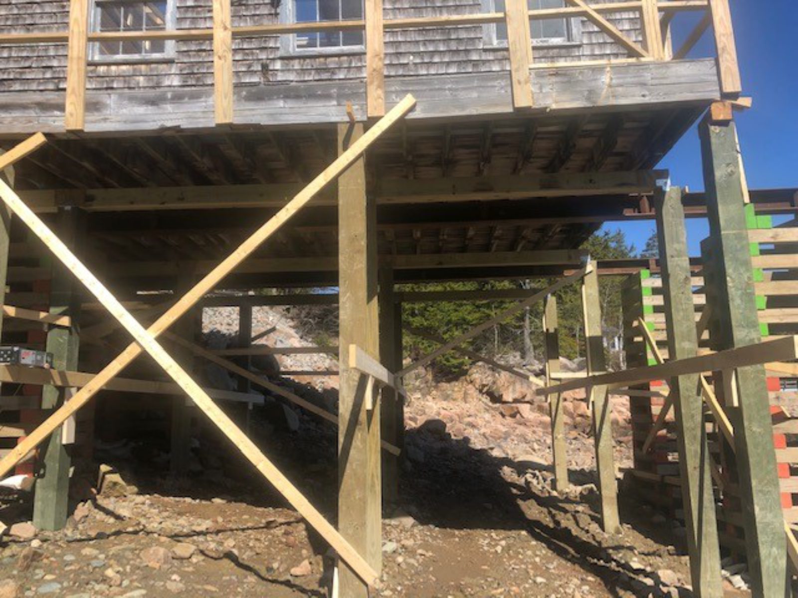 Dodge Point Bait House - H.E. Callahan Construction